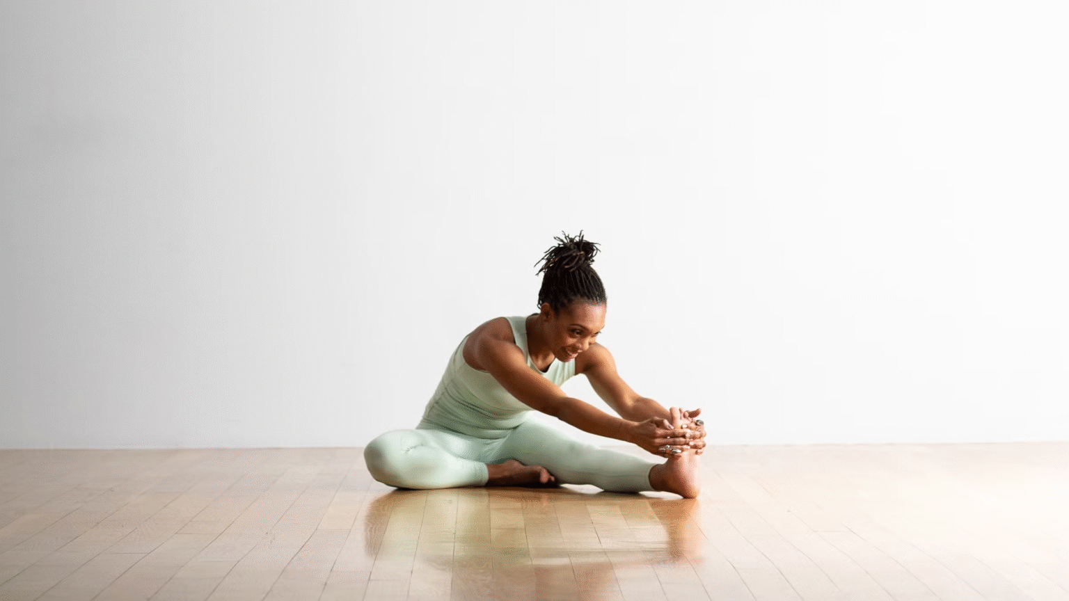 Top 10 Best Sitting Yoga Asanas Images With Names: A Complete Guide ...
